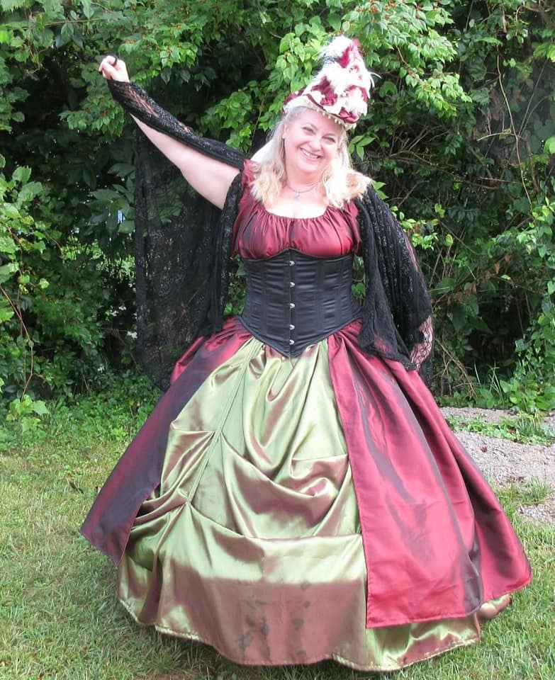 Elizabeth Riding Hats - The Gilded Lily